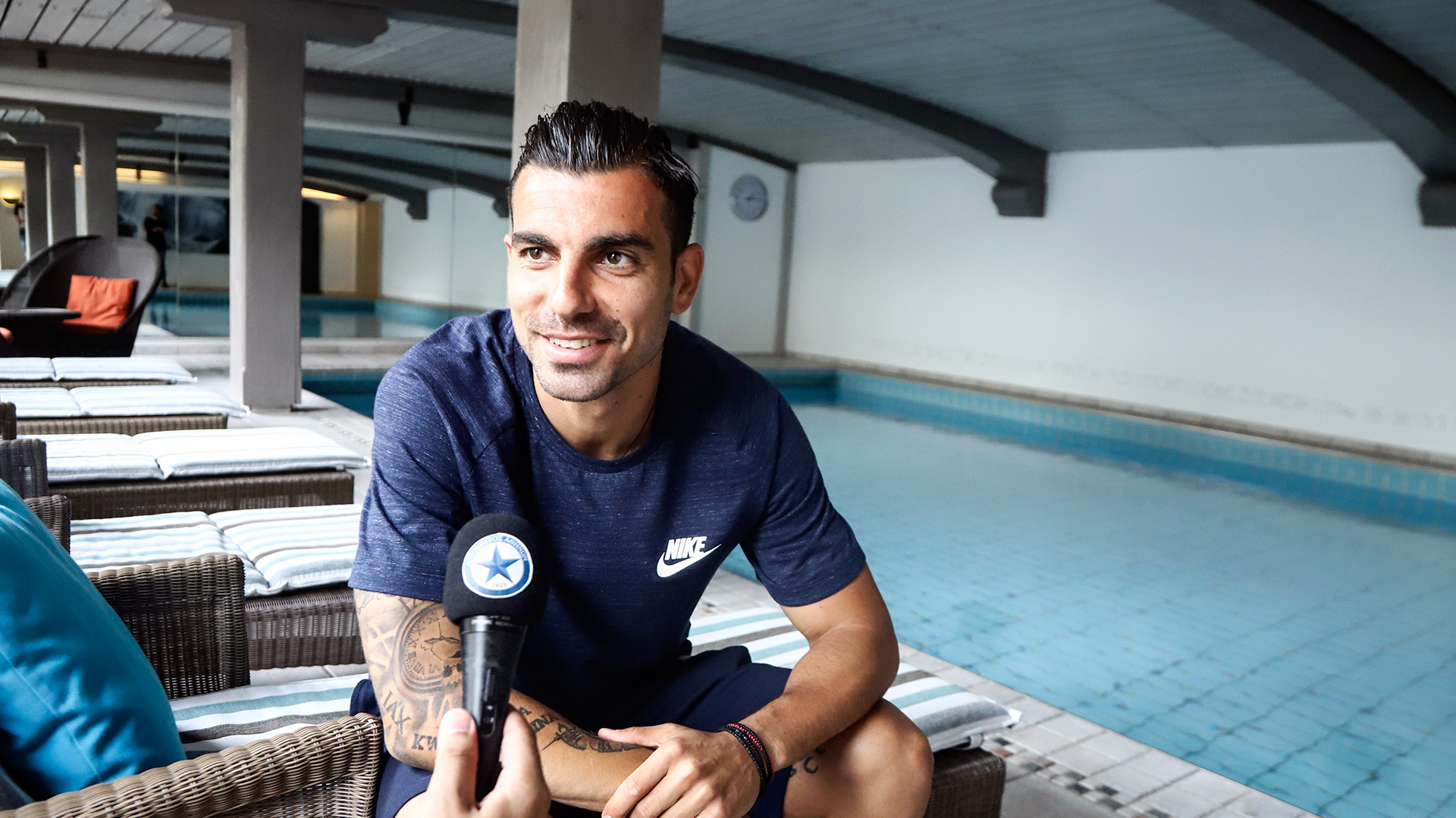 Μανούσος: «Πολύ τυχερός που είμαι στην οικογένεια του Ατρόμητου» (video ...