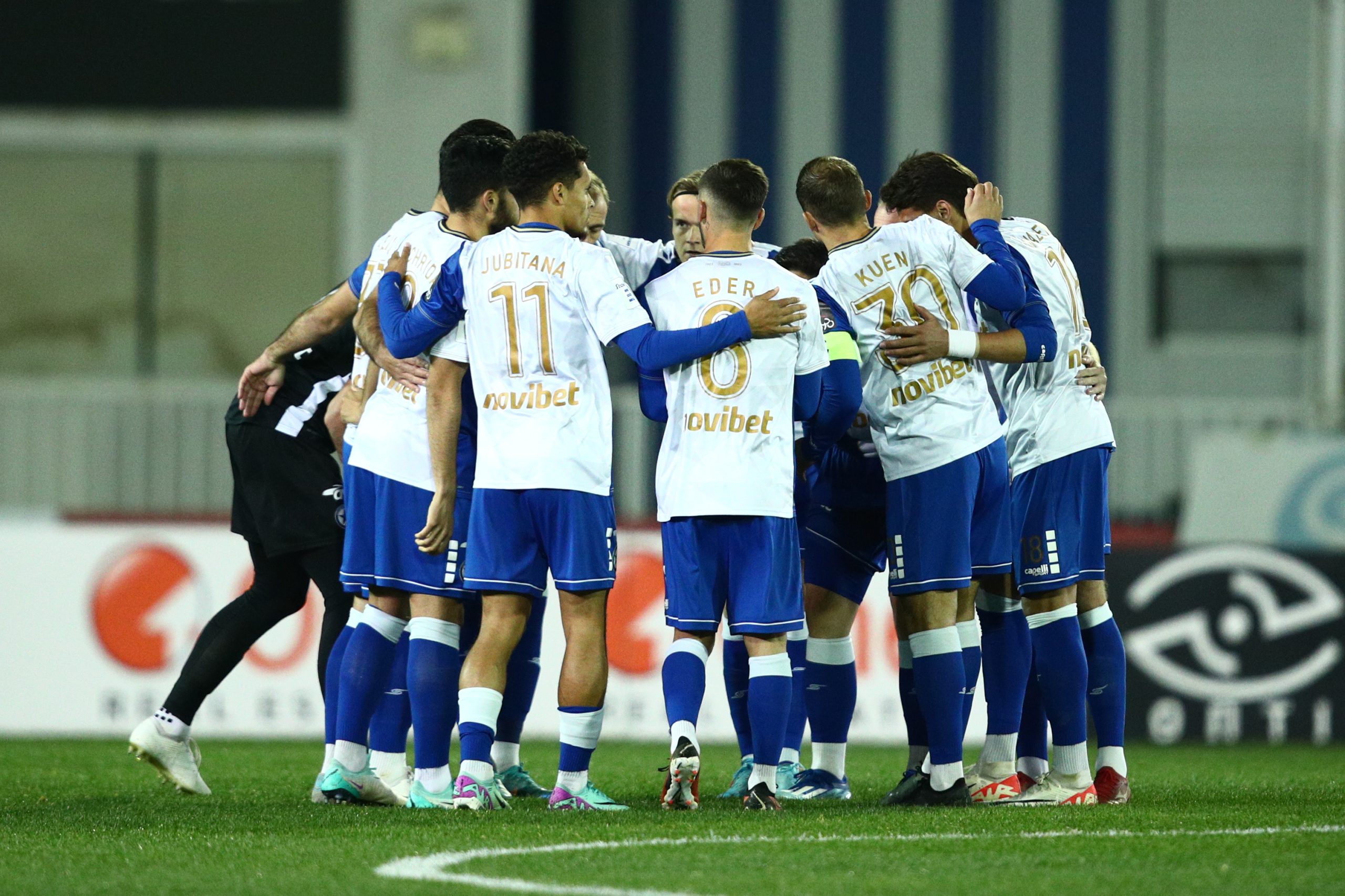 Το photostory της αναμέτρησης κόντρα στον Ολυμπιακό | ATROMITOS FC ...